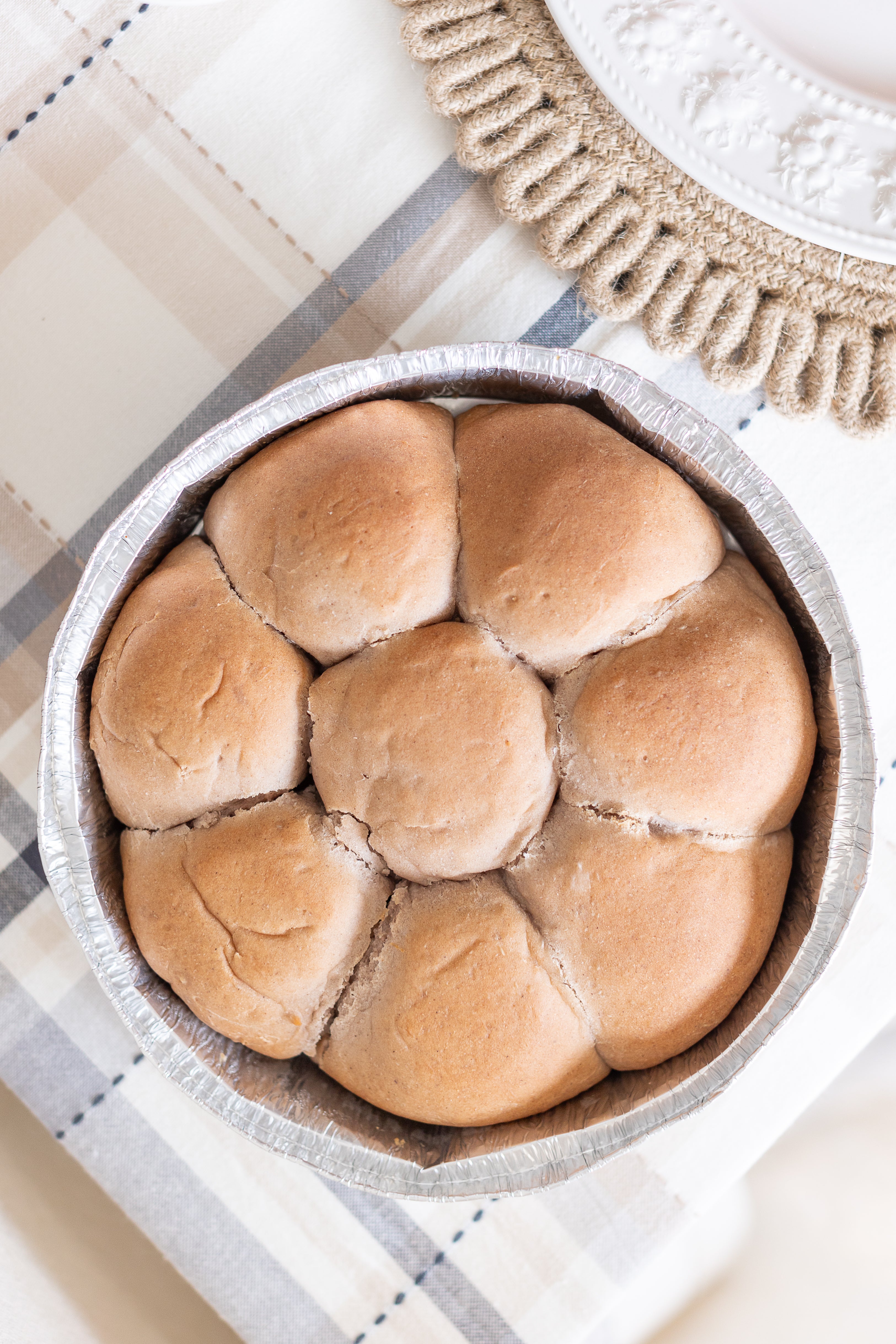 Pull-Apart Dinner Rolls – Unrefined Bakery